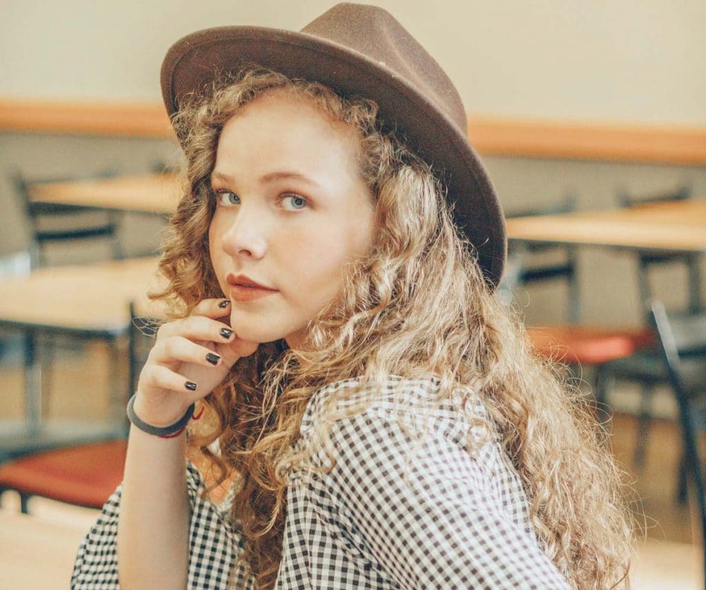Women and Fedora Hats – Ways to Wear the Hat - MOM News Daily