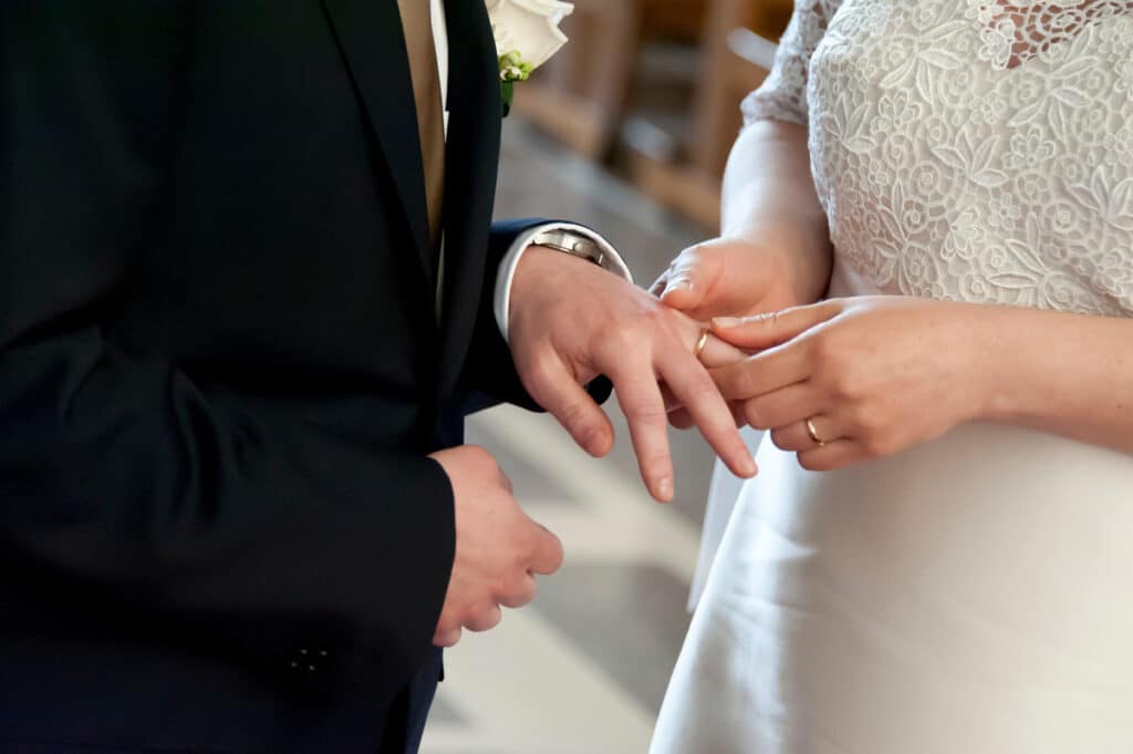 6 Benefits Of Creating A Marital Trust - MOM News Daily